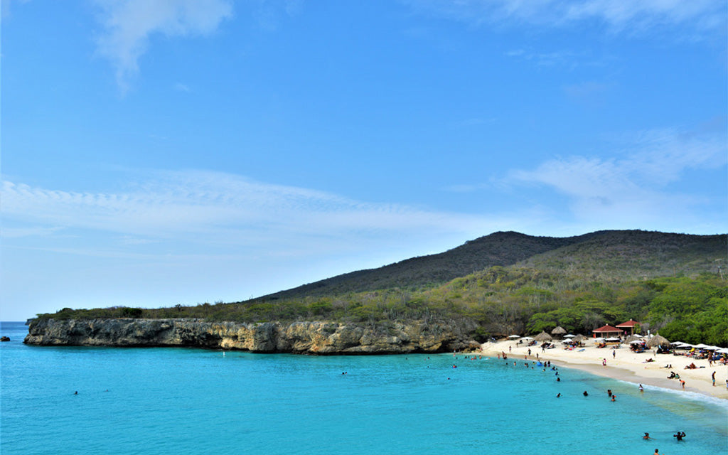COLOURS OF CURAÇAO - Travel - Caribbean | FIG Clothing Blog