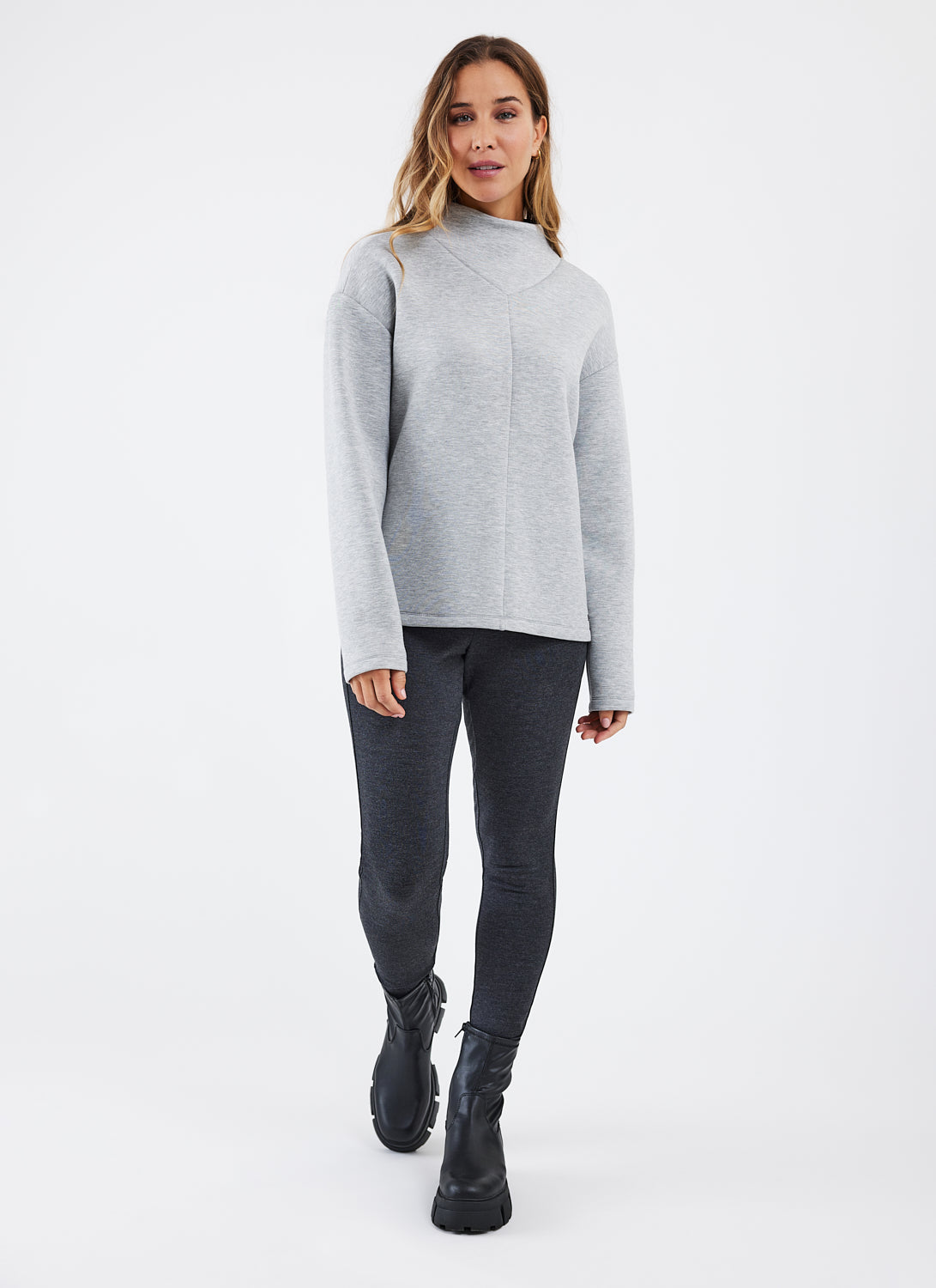 Lightweight Women's Clothing for Travel | Comfy & Stylish | FIG Clothing